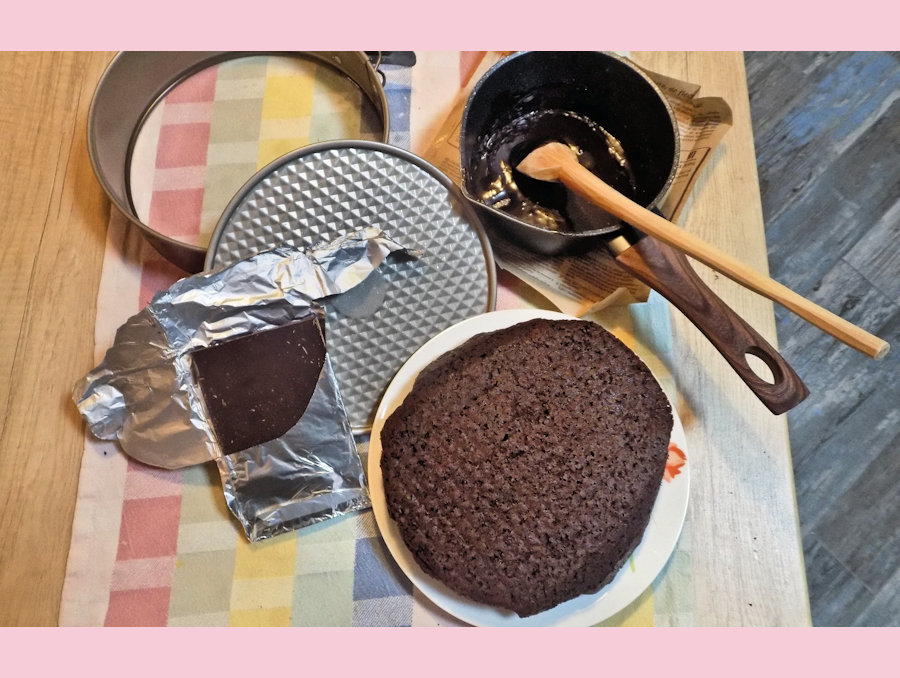 Dessert: Beetroot & BROWNIE Cake